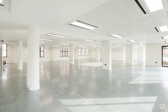 75 Knightsbridge, London SW1X 7QU - Knightsbridge Gate | LoopNet UK