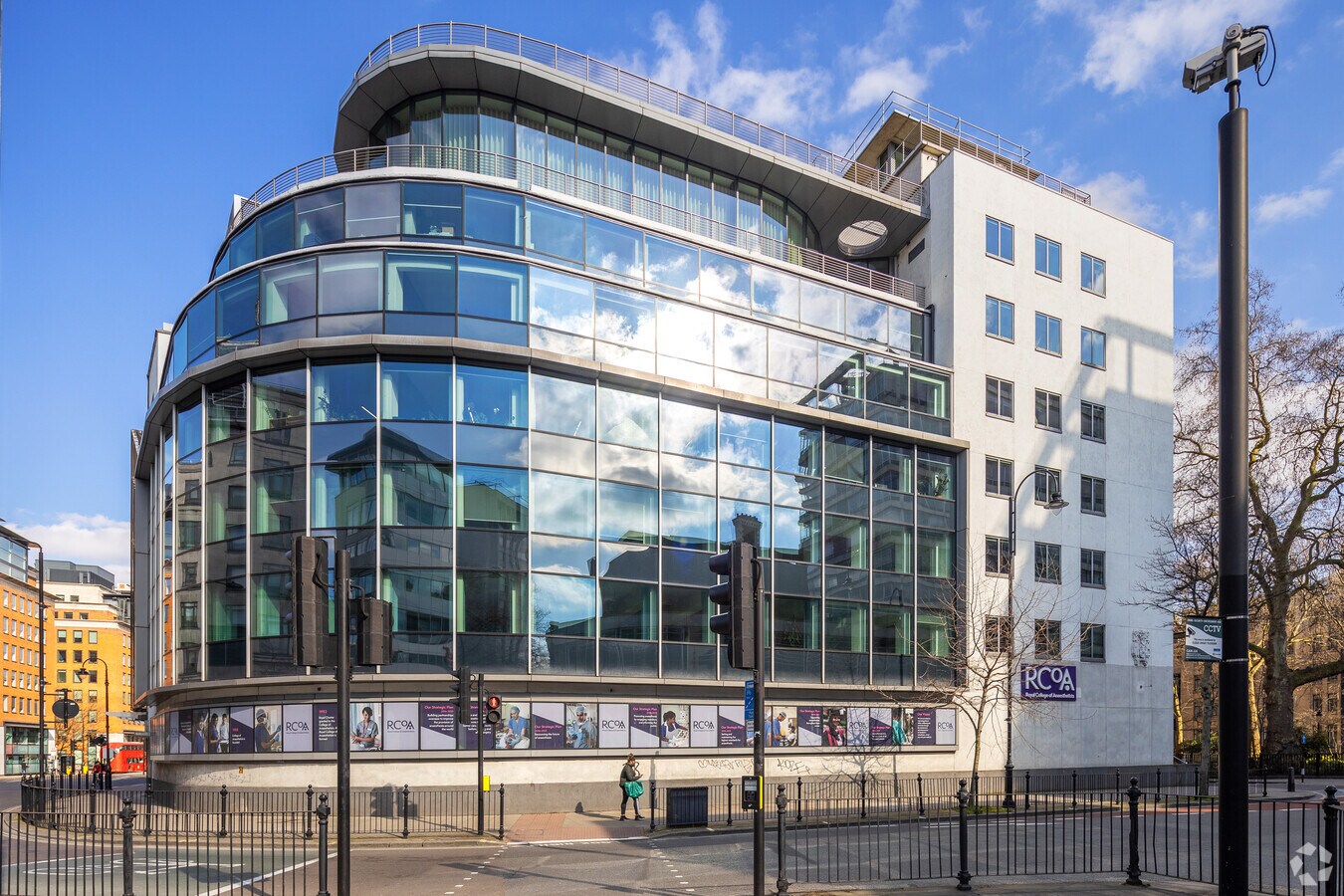 35 Red Lion Sq, London, WC1R 4SG | LoopNet UK