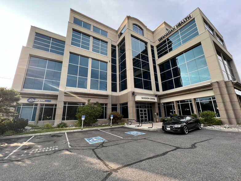 3320 Richter St, Kelowna V1W 4V5 | LoopNet UK