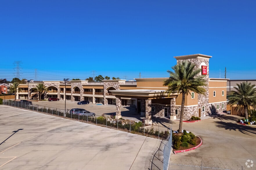 11570 FM 1960 Rd W, Houston, TX 77065 | LoopNet UK