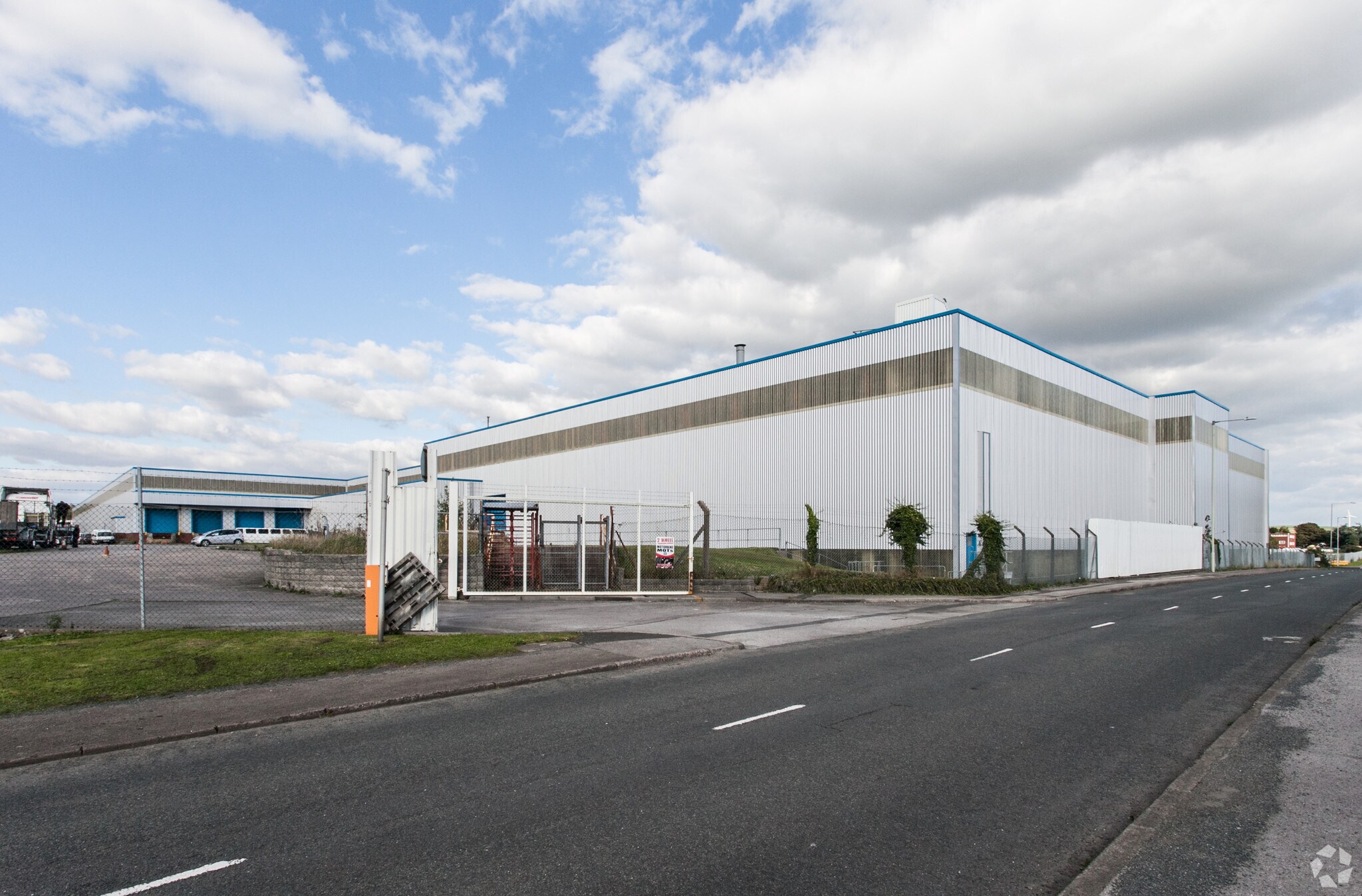 Kingsway, Bridgend, CF31 3YH - Kingsway Buildings - Industrial to Rent ...