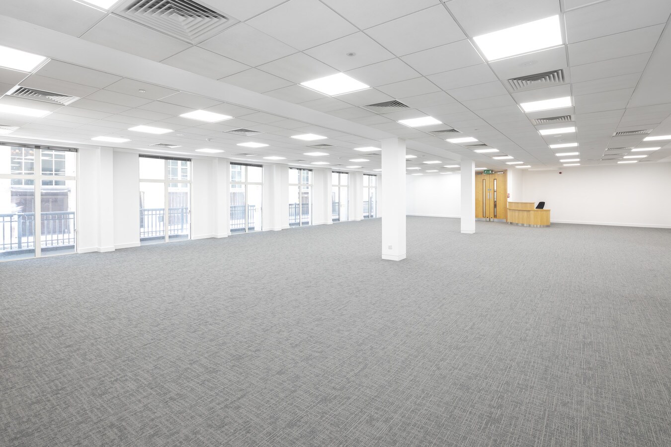 8-10 Mansion House Pl, London EC4N 8BJ | LoopNet UK