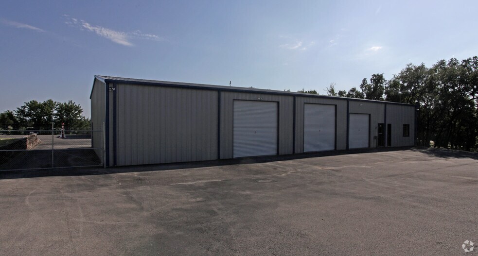 2850 Gardner Rd, Hudson Oaks, TX 76087