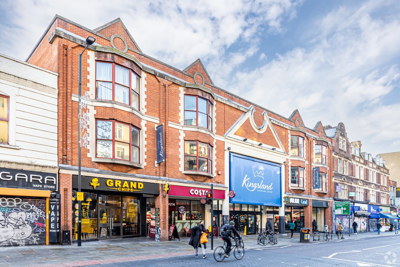 Kingsland High St, London E8 2LX - Kingsland Shopping Centre | LoopNet UK