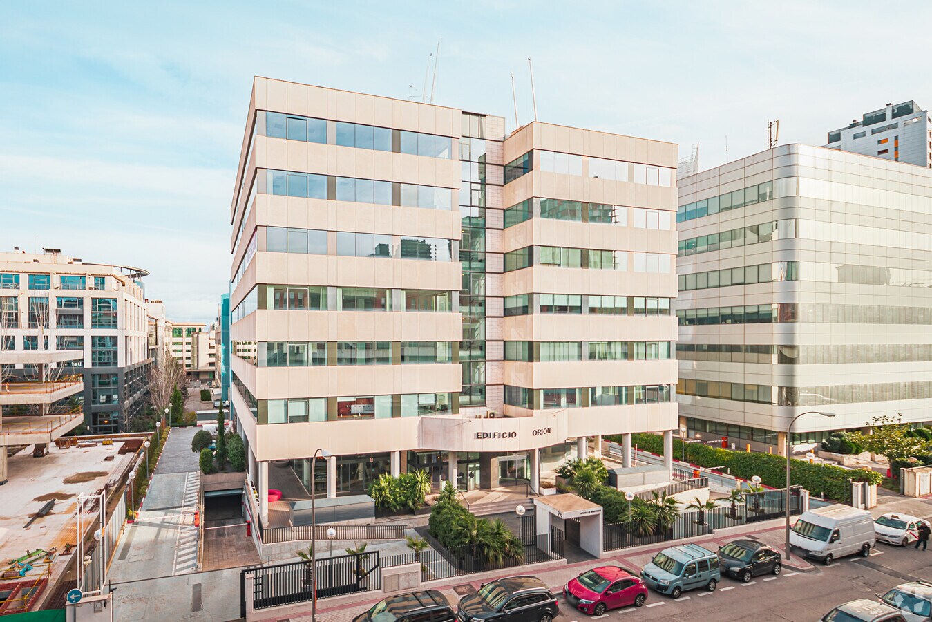 Avenida Manoteras, 26, 28050 Madrid - Edificio Orión | LoopNet UK