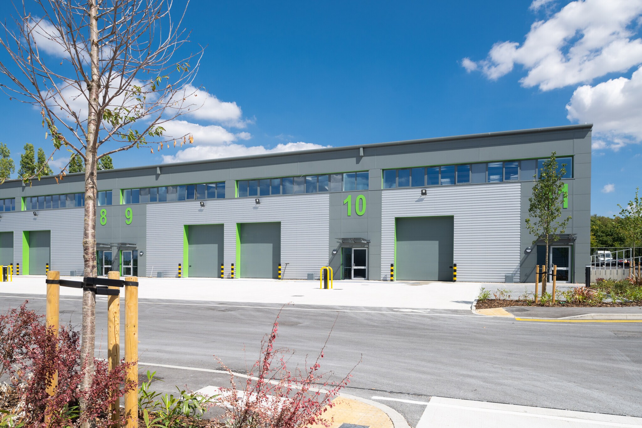 Edgington Way, Sidcup DA14 5BN - Units 11-13 | LoopNet.co.uk