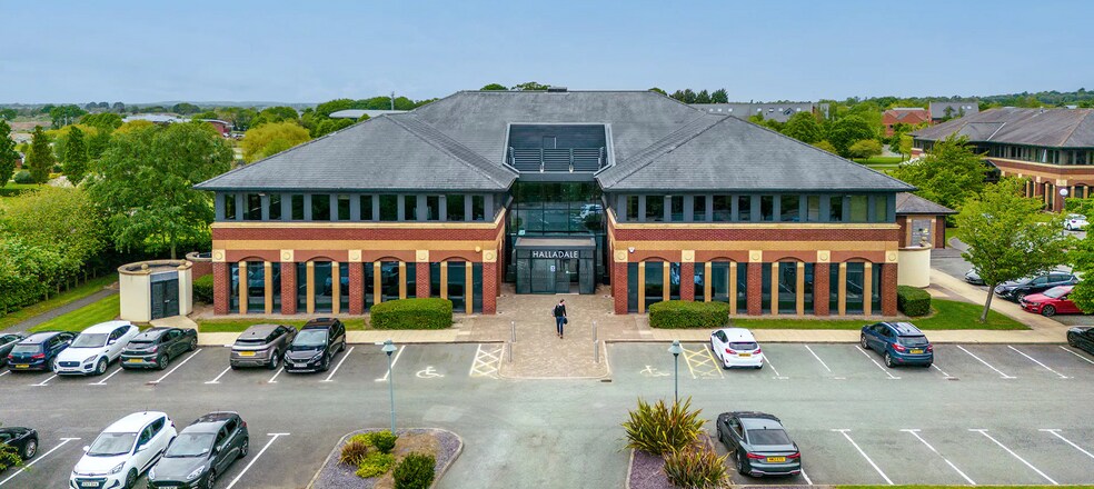 Lakeside, Chester, CH4 9QT | LoopNet UK