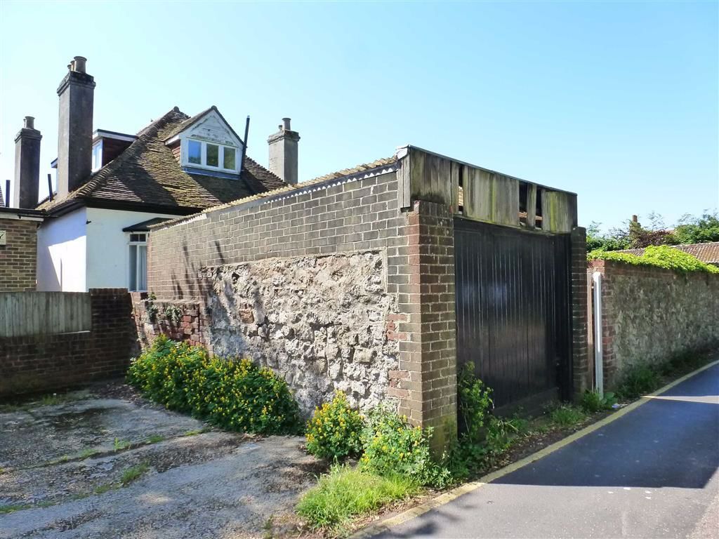 127 High St, Hythe CT21 5JJ | LoopNet UK