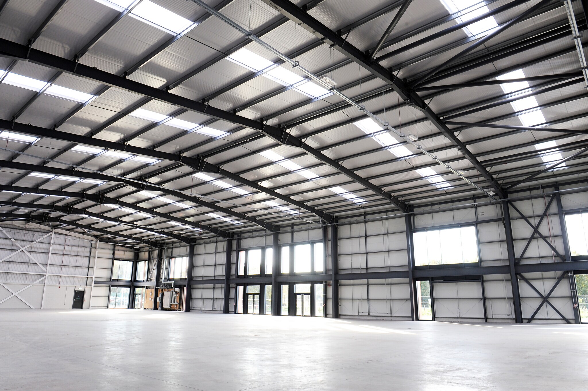 Industrial Space to Rent - 4A Riverside Way, 4A Riverside Way, Irvine ...