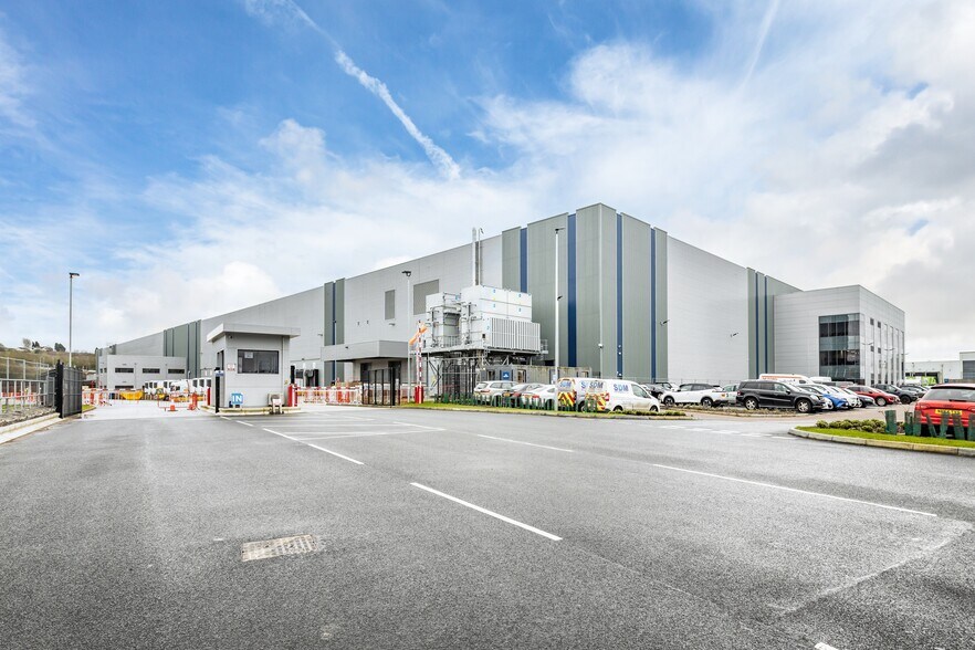 Industrial Space to Rent - Unit 5, Leeds Valley Park, Leeds, LS10 1AB ...