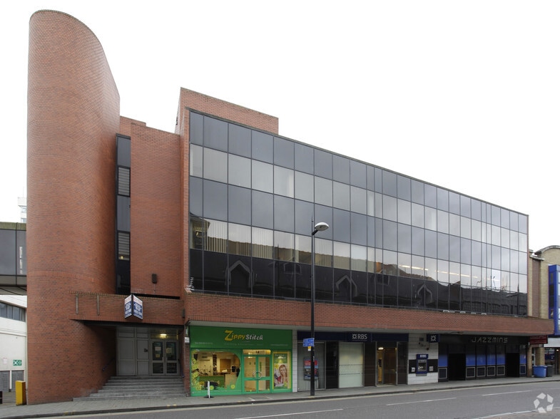 Elmfield Rd, Bromley, BR1 1LR - GBR