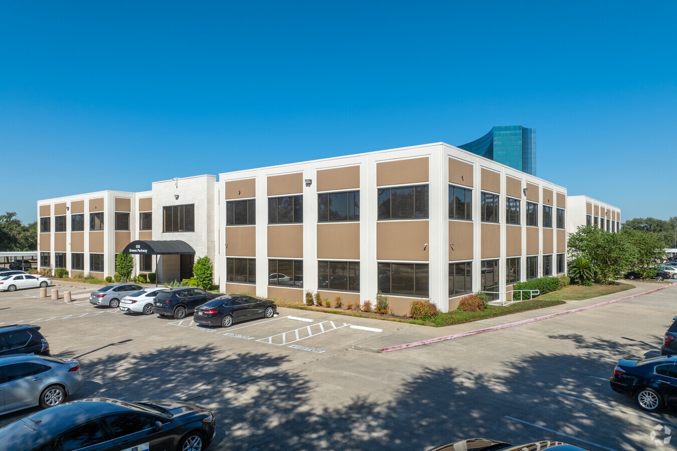 550 Greens Pky, Houston, TX 77067 - Stabilized Office w/ High Yield ...