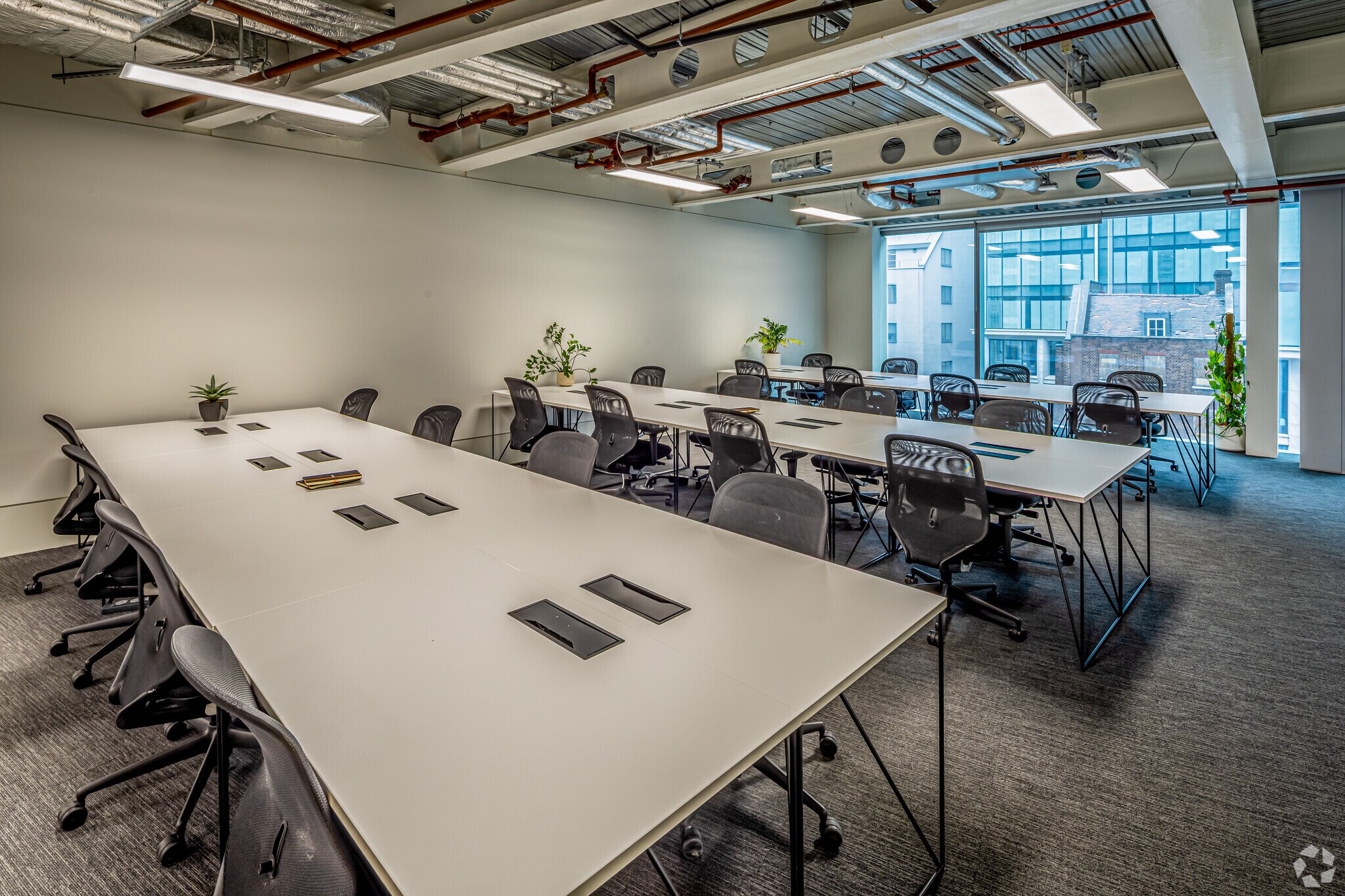 Office Space to Rent in HubHub 20 Farringdon St, London, EC4A 4AB ...