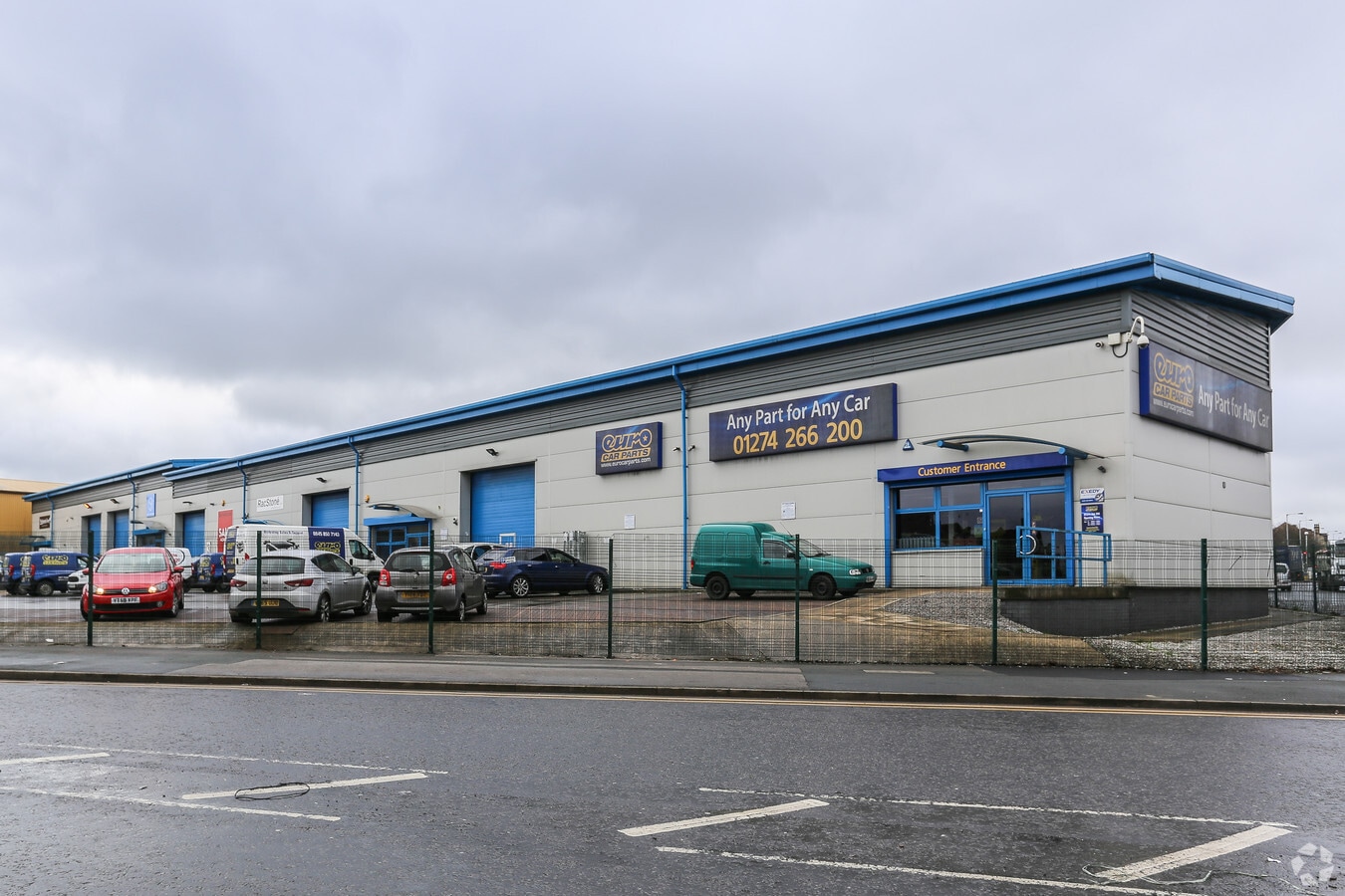 Sticker Ln, Bradford, BD4 8AL | LoopNet UK