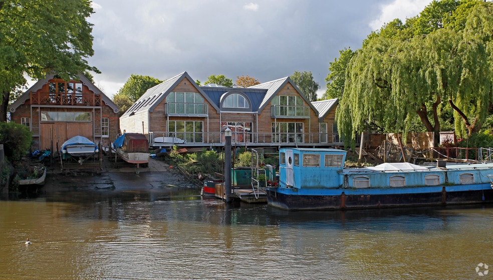 Eel Pie Island, Twickenham, TW1 3DY | LoopNet UK