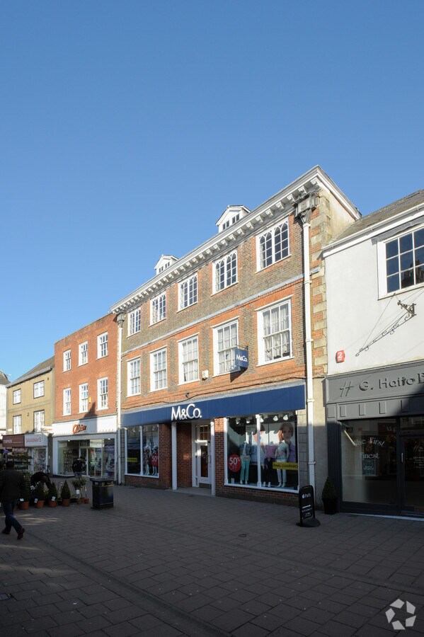 4-4A The Brittox, Devizes, SN10 1AJ