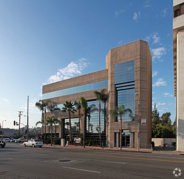 16500 Ventura Blvd, Encino, CA 91436 - Encino Professional Building