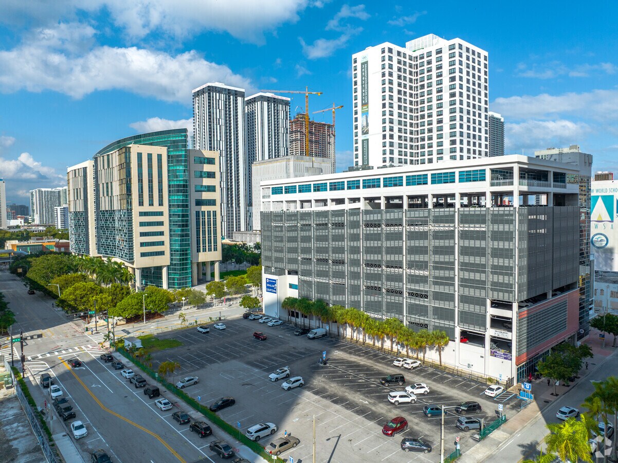 40 NW 3rd St, Miami 33128 - Courthouse Center | LoopNet UK