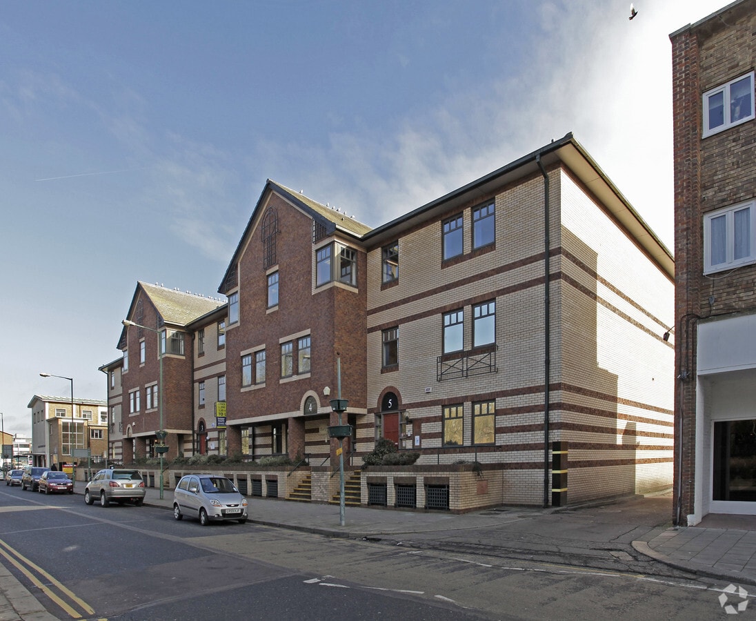 Waterhouse St, Hemel Hempstead, HP1 1ES - GBR