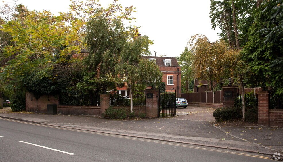 4-4A Heath Rd, Weybridge, KT13 8TB - Office for Sale - 4,651 SF - GBR