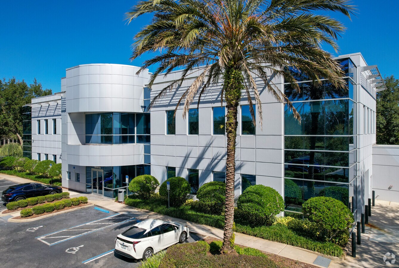 11825 High Tech Ave, Orlando, FL 32817 | LoopNet UK