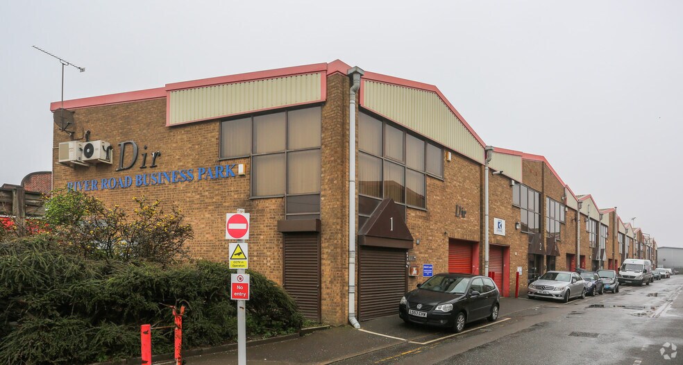 River Rd, Barking, IG11 0EA | LoopNet UK