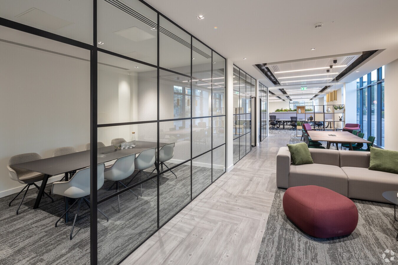 The Causeway, Staines TW18 3AG | LoopNet UK