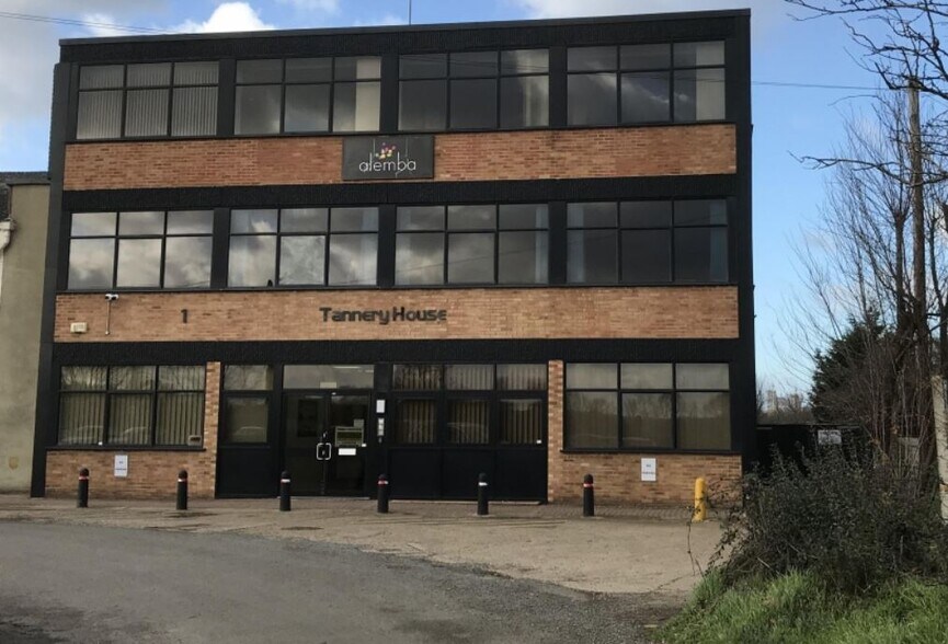 Tannery Ln, Send, GU23 7EF - Tannery House - Office to Rent - 2,465 sq ...