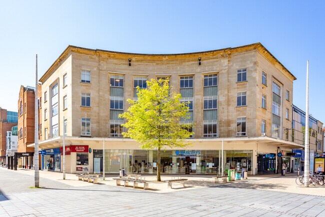 Shops & Retail Units To Rent in Bristol