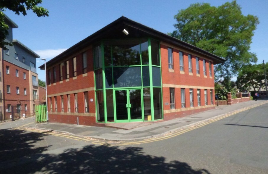 35 Ridling Ln, Hyde, SK14 1NP - Digital House | LoopNet UK