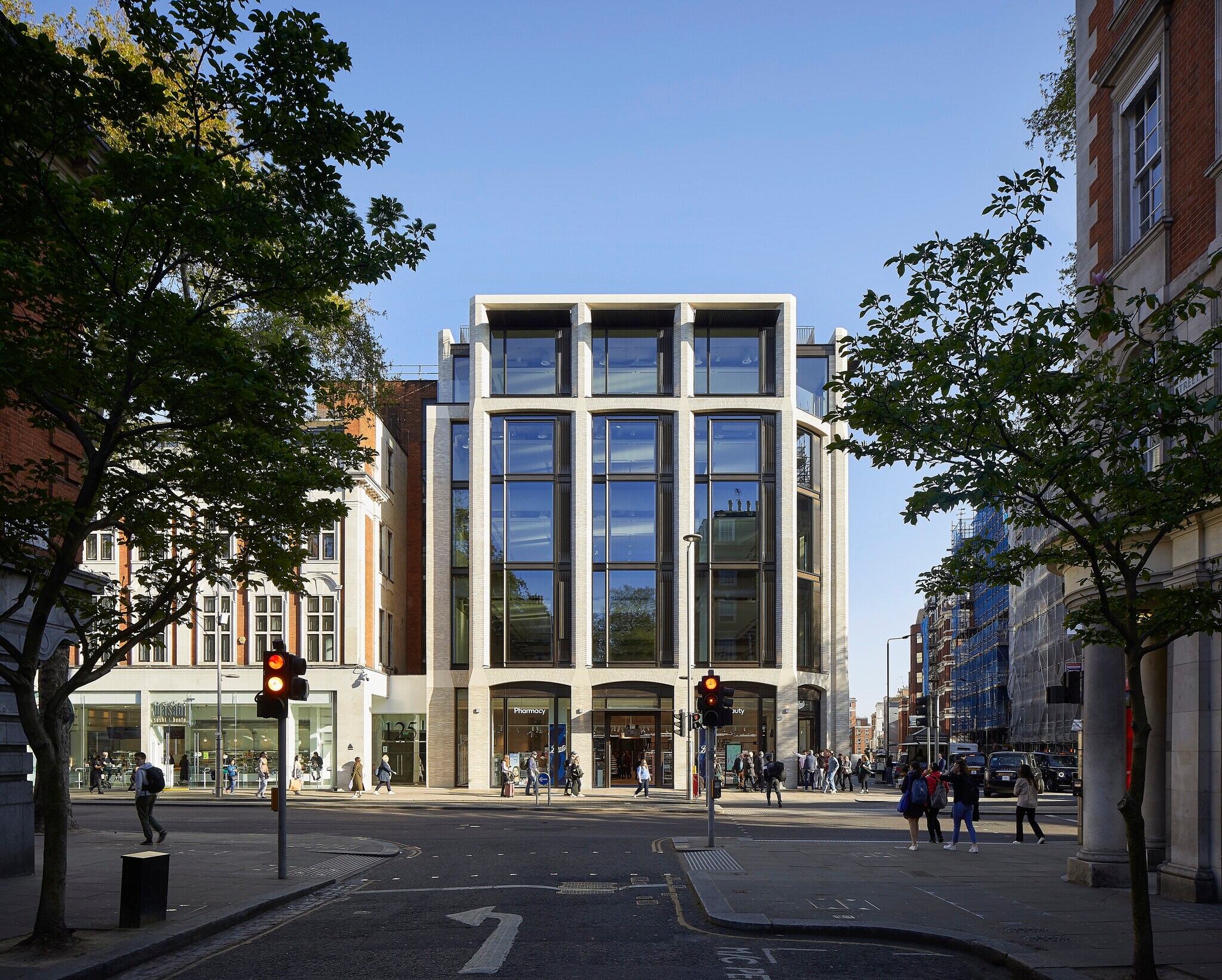1 Wrights Ln, London, W8 5RY - The Kensington Building - Office to Rent ...