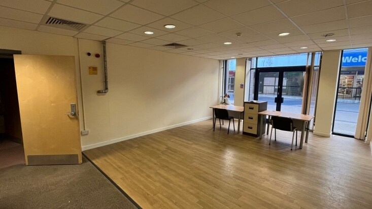 39 Stockwell Gate, Mansfield NG18 1LA - Retail for Rent | LoopNet.co.uk