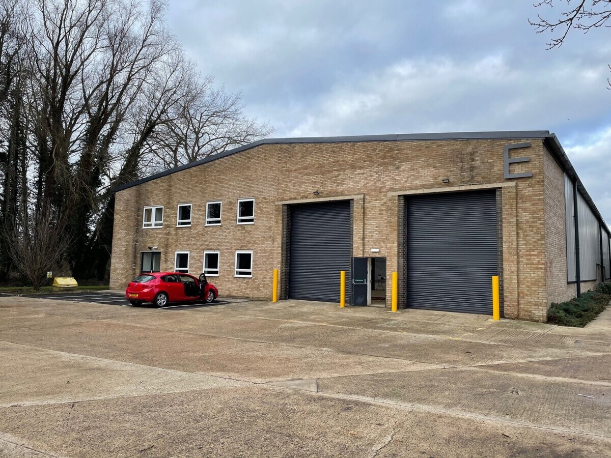 45 Riverside Way, Uxbridge, UB8 2YF | LoopNet UK