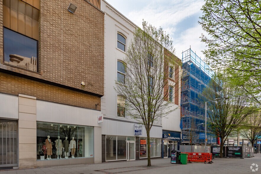 19-21 Lister Gate, Nottingham, NG1 7DE - Retail for Lease | LoopNet UK