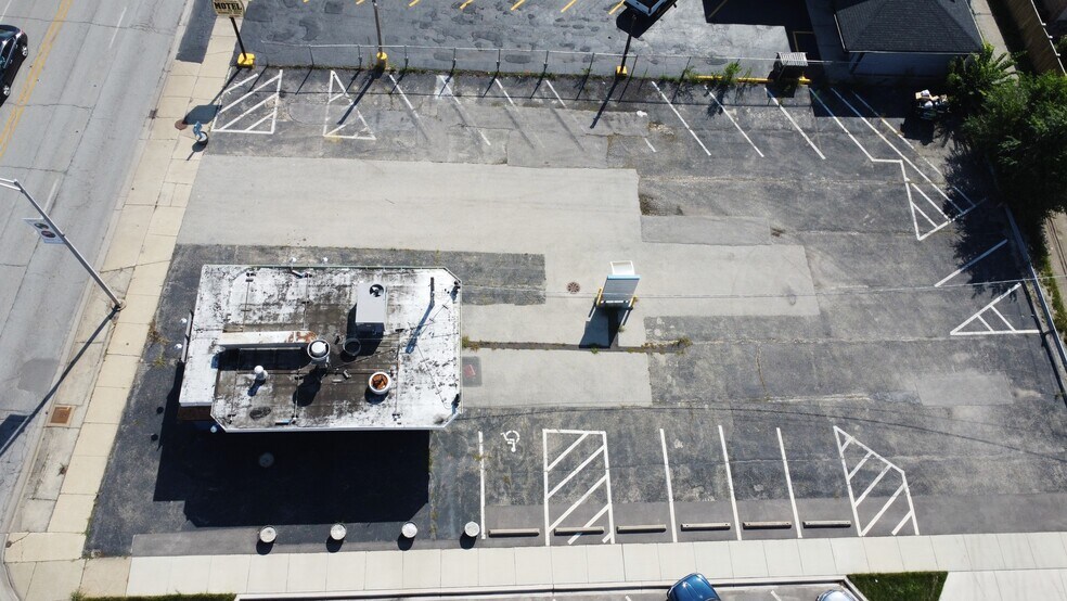 8819 Ogden Ave, Brookfield 60513 - FAST FOOD CORNER WITH DRIVE-THRU ...