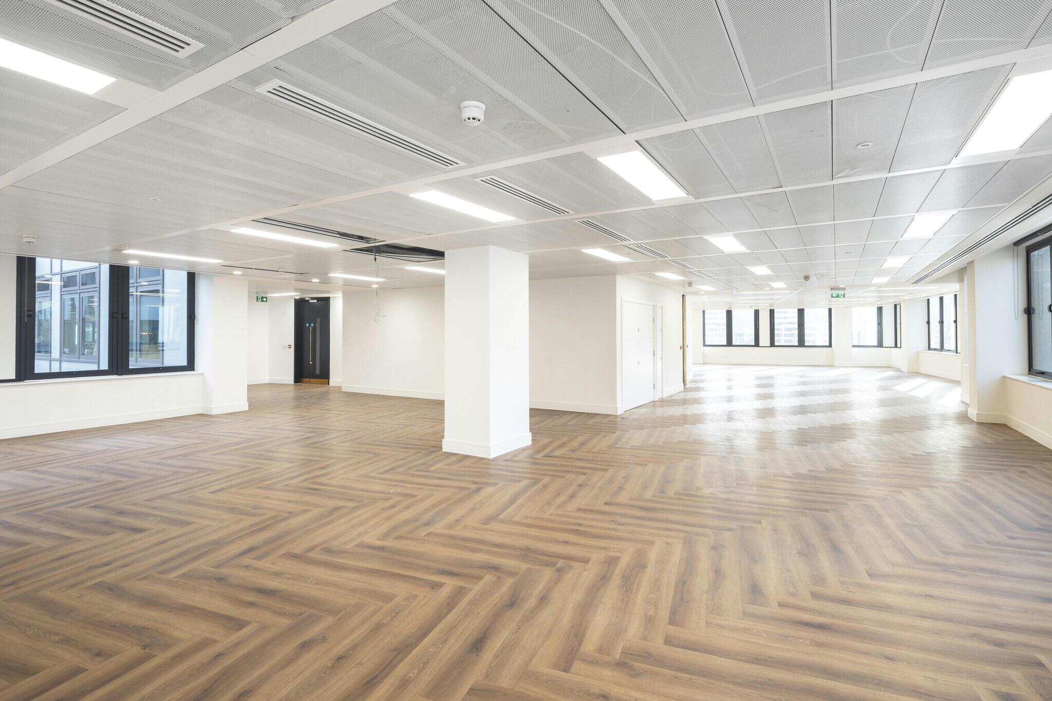 100 Lower Thames St, London, EC3R 6DL - Centennium House - Office to ...