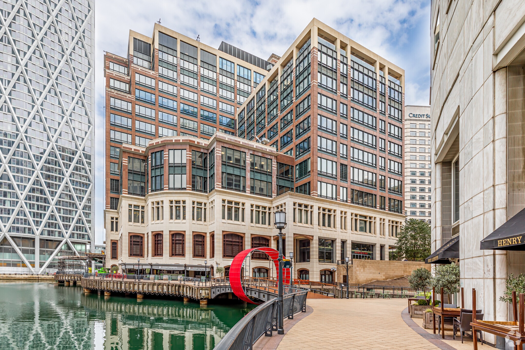 Coworking Space to Rent - The Cabot, 25 Cabot Sq, London, E14 4QA | LoopNet
