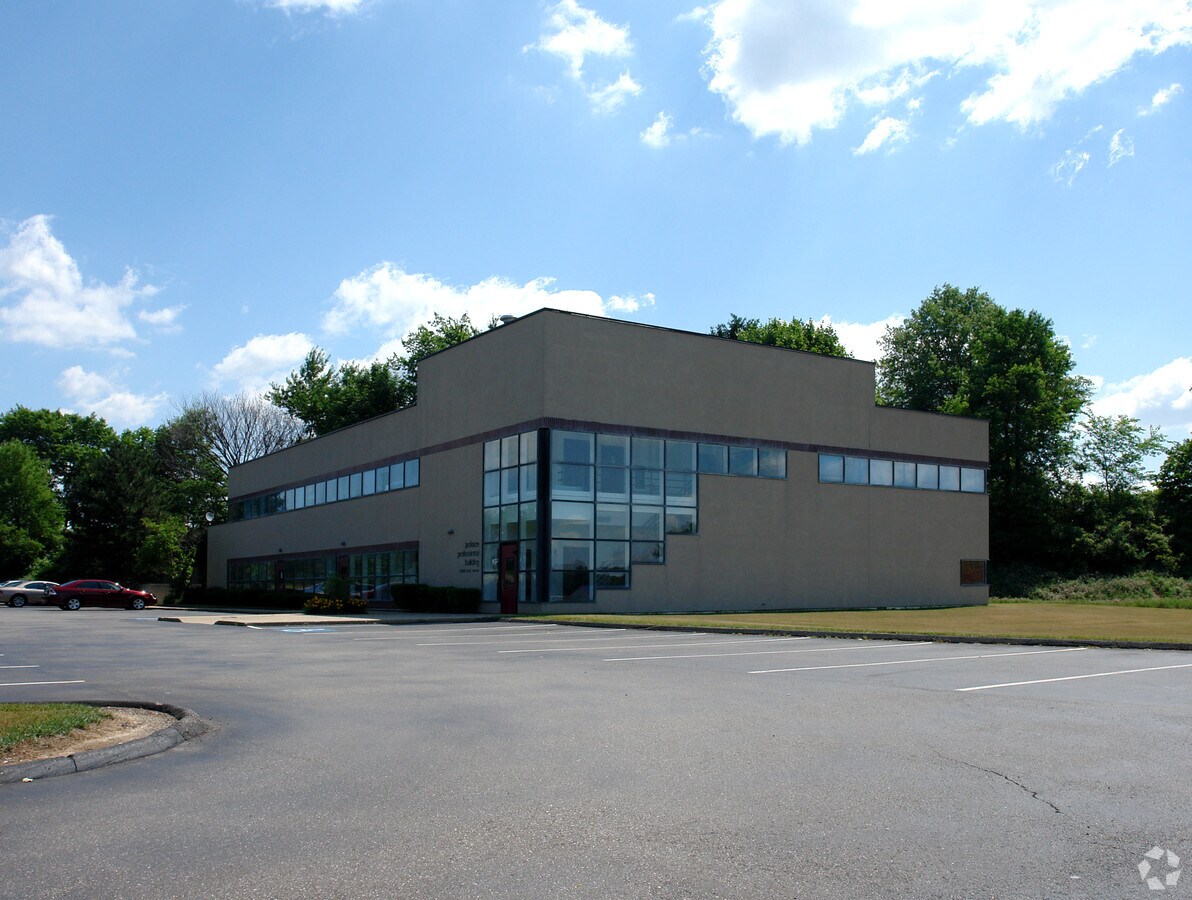 4900 Frank Ave, North Canton, OH 44720 - USA