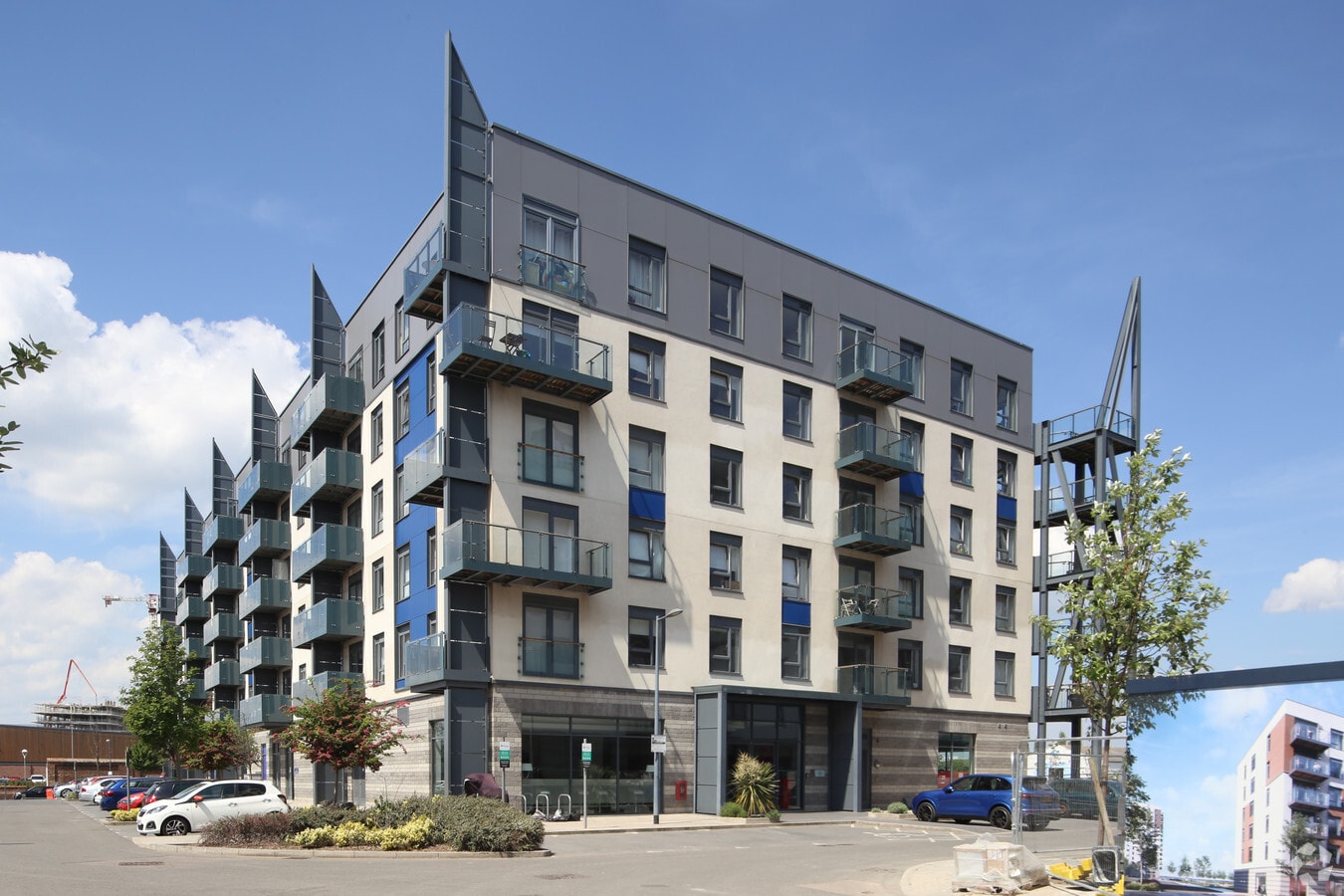 Pier Rd, Gillingham ME7 1FA - The Boathouse | LoopNet UK