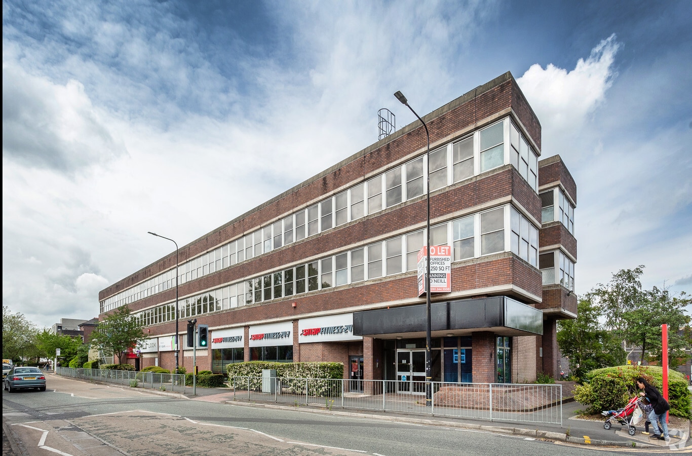 2 Springfield Rd, Sale, M33 7XS | LoopNet UK