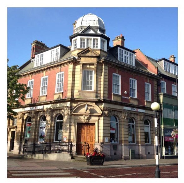 6 Clifton Sq, Lytham St Annes FY8 5JP | LoopNet UK