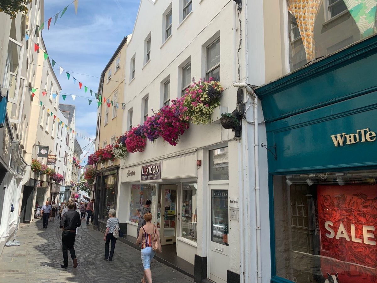 23-25 Le Pollet, Guernsey, GY1 1WQ - GBR