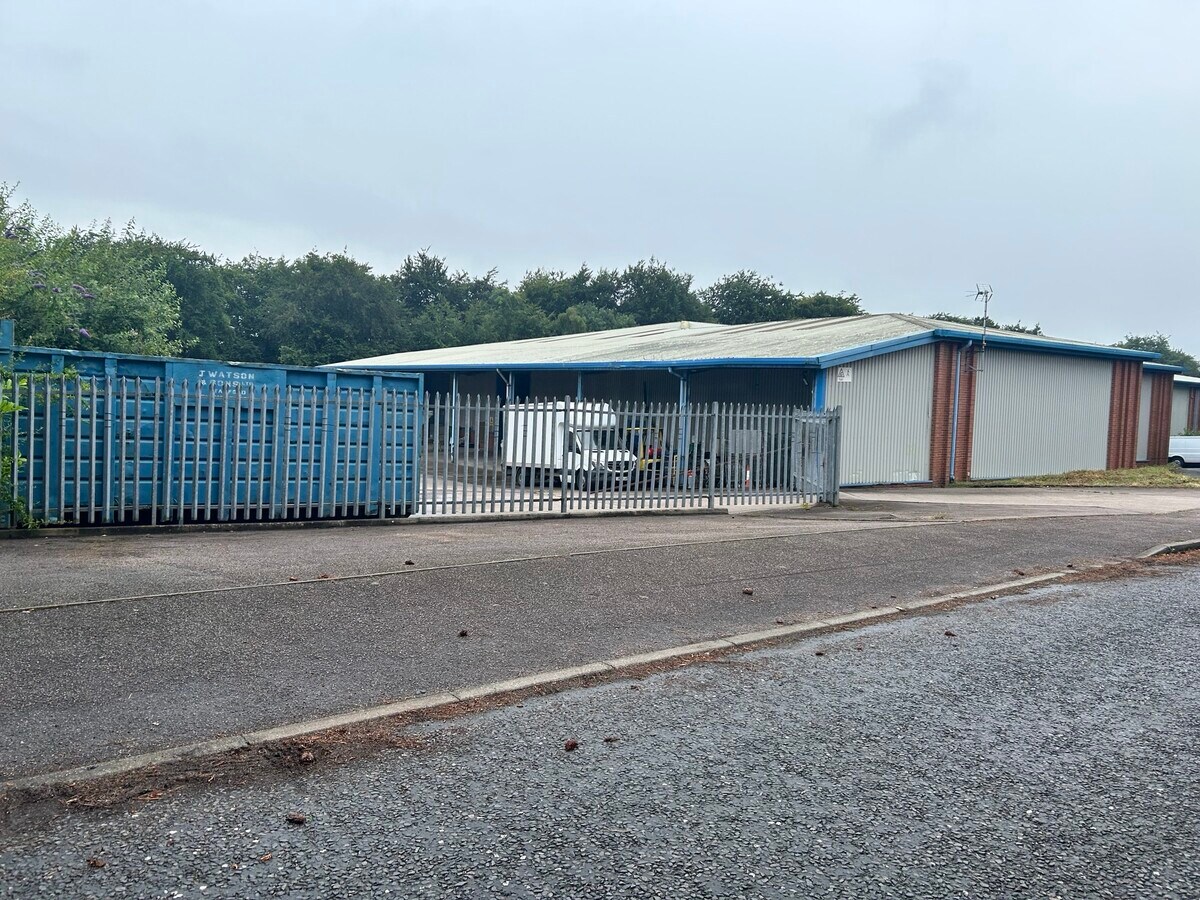 Hollies Park Rd, Cannock, WS11 1DB - GBR