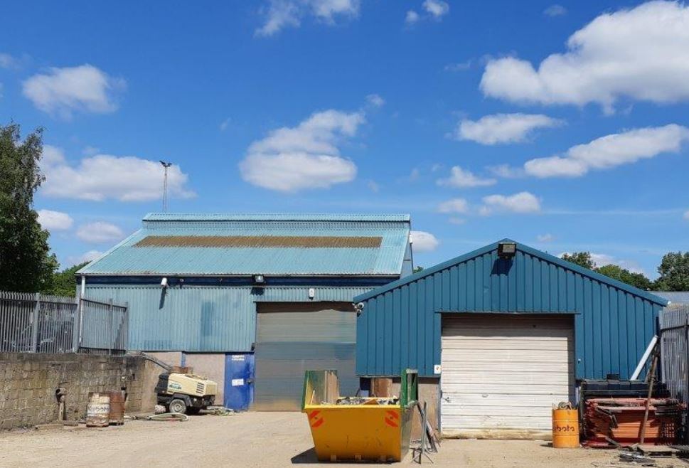 Childerditch Hall Dr, Brentwood, CM13 3HD | LoopNet UK