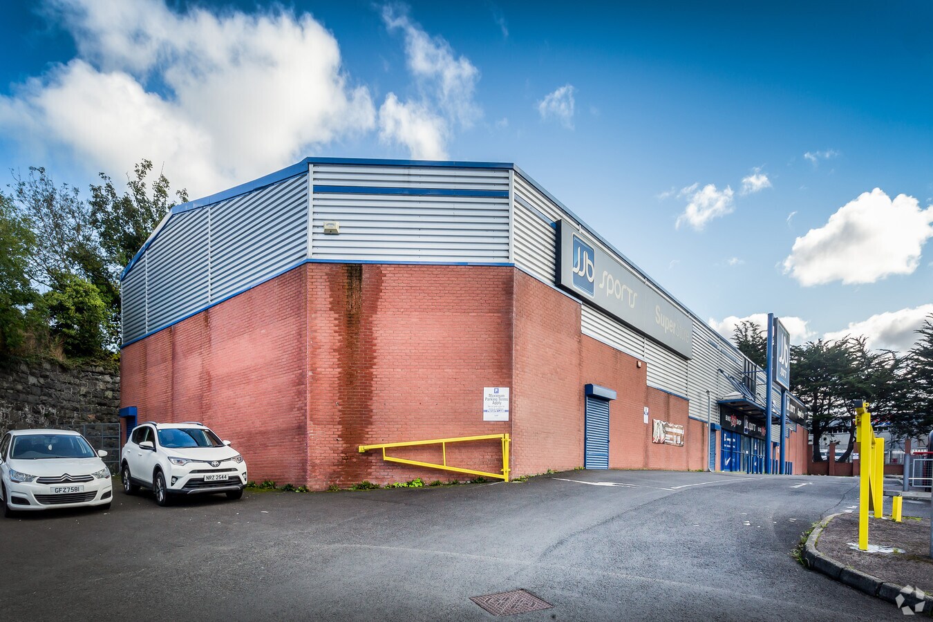 1 Hanover Pl, Coleraine, BT52 1EB - GBR