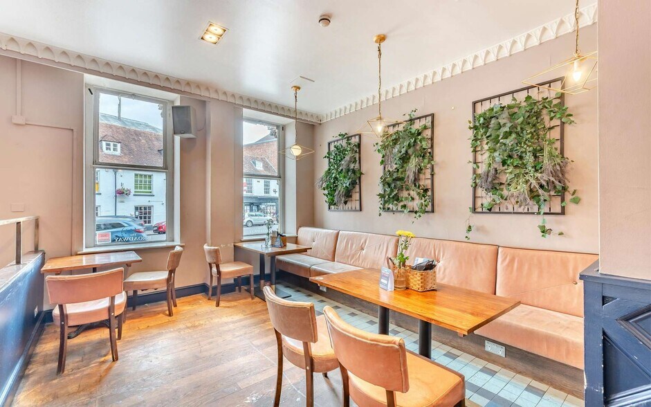 57 Colebrook St, Winchester, SO23 9LH - Pitcher & Piano - Retail / Bar ...