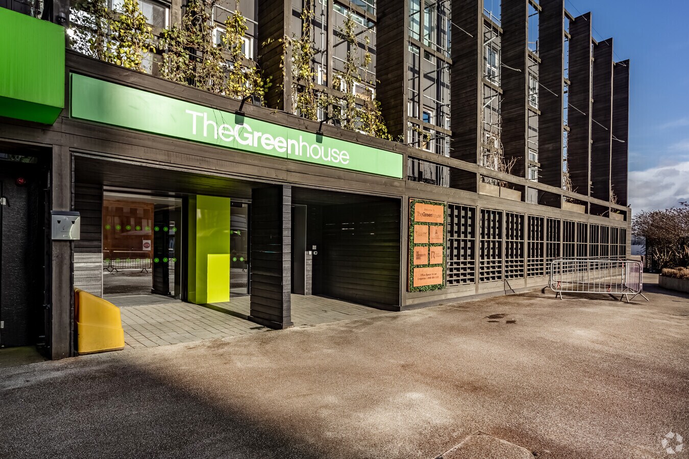 111 Broadway, Salford M50 2EQ | LoopNet UK