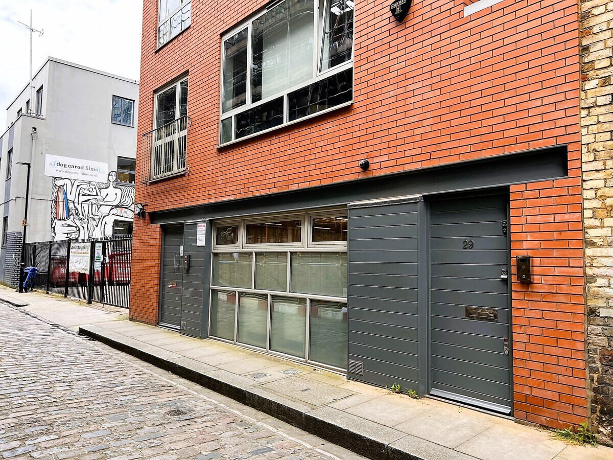 29-30 Field St, London, WC1X 9DA - Office for Rent - 676 SF - GBR