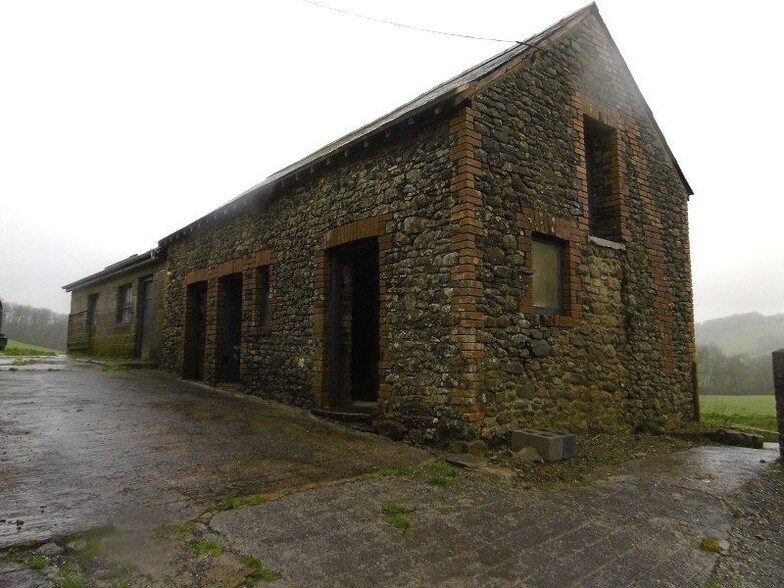 Pistyll Gwyn, Llandeilo SA19 7TG | LoopNet UK