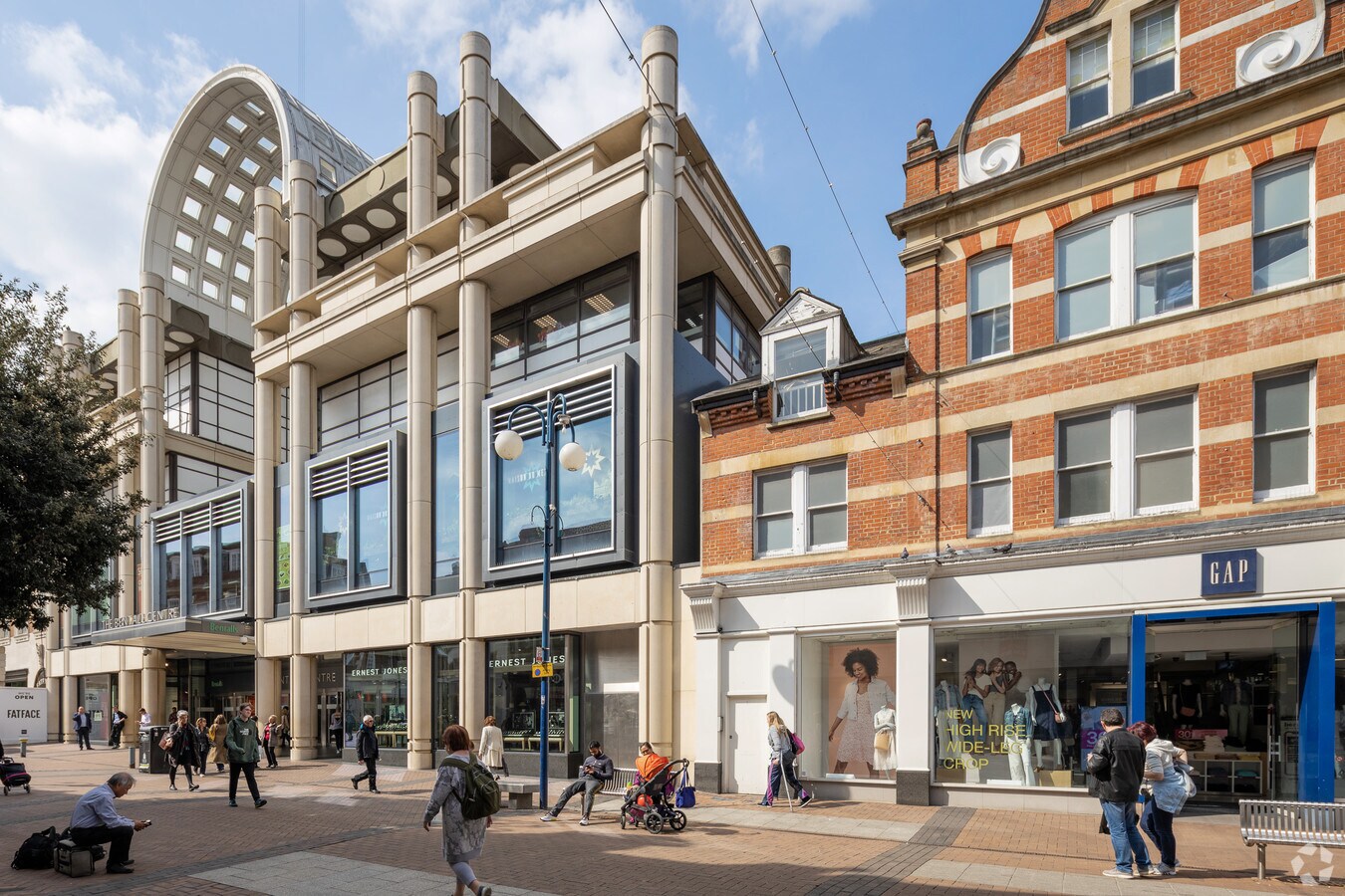 The Bentall Centre, Wood St, Kingston Upon Thames, KT1 1TP | LoopNet